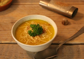 Gevulde pompoen-preisoep met gruyère - Berndien bereidt...